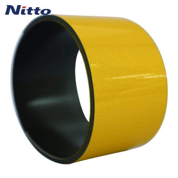 日東エルマテ クッション(マグネットタイプ)|特長:表面に反射テープを貼り合わせたマグネットシートです。 マグネットは異方性のため強い磁力があります。 マグネットシートのため貼替えが簡単にできます。