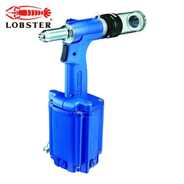 エビ エアリベッター|特長:本体に樹脂を使用した軽量タイプです。 空気圧でリベットをノーズピースに吸引保持し、切断されたシャフトは、タンクユニットなどの使用により強制的に集まります(吸引排出装置付タイプ)。