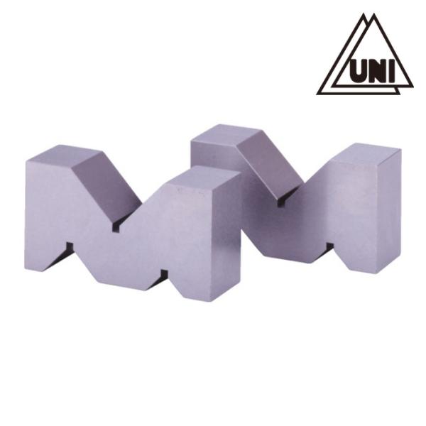 特長●V溝は90°精密仕上げされており円筒の検査、丸棒の精密ケガキなどに使用します。●2個1組となっています。用途●丸棒の精密ケガキなどに。