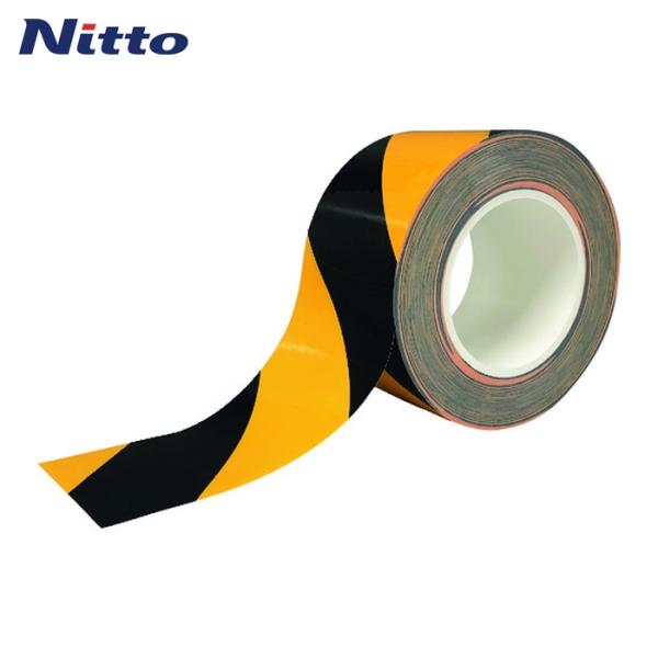 ニトムズ ラインテープ|特長:耐久性に優れ、環境に優しく、作業性も抜群のラインテープです。 はくり紙が無く、長巻なので長い距離でも貼りやすく作業効率が上がります。 耐油性に優れています。