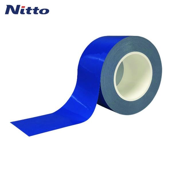 ニトムズ ラインテープ|特長:耐久性に優れ、環境に優しく、作業性も抜群のラインテープです。 はくり紙が無く、長巻なので長い距離でも貼りやすく作業効率が上がります。 耐油性に優れています。