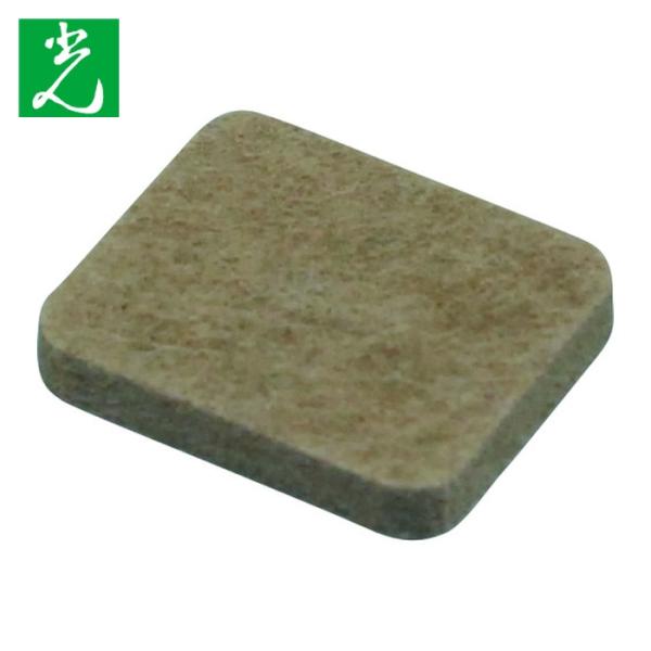 光 イス用クッション|特長:便利な粘着材付きですぐに使用できます。 フェルト部分は特殊加工で、ほつれにくく耐久性もよくなっています。