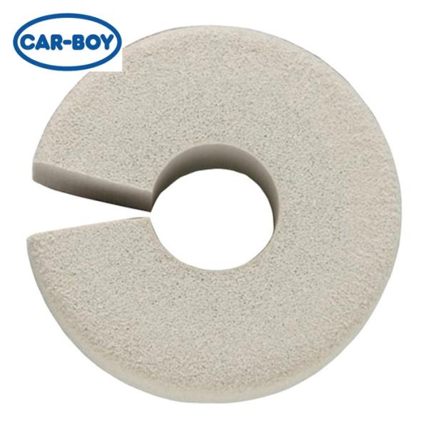 CAR-BOY ドアストッパー|特長:ドアに挟むだけで指挟みの事故防止ができます。 ドアを閉めても少しの隙間を残します。