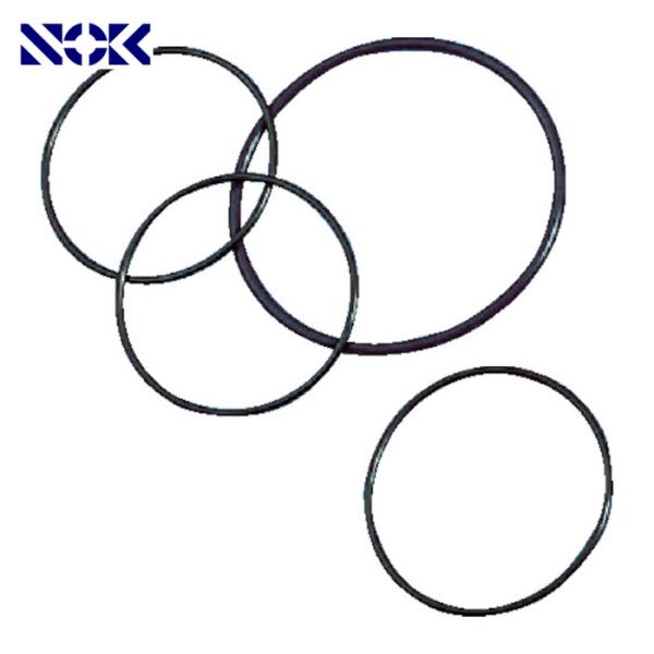 NOK Oリング|特長:つぶし代(圧縮)を与えて使用するタイプのシールの中で最も汎用性があります。 ニトリルゴムは最も代表的な材料で優れた耐油、耐摩耗性と安定した耐熱性を有しています。 断面が円形の環状パッキンで、溝に装着して使用します。