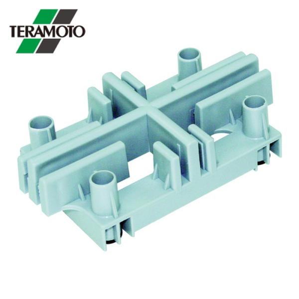 テラモト ジョイントスノコ|特長:たいへん丈夫で割れにくく表面は全面ノンスリップ形状のつなげるスノコです。