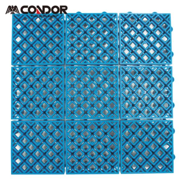 コンドル ジョイントスノコ|特長:本駒を分割したデザインなので、マットに圧力がかかっても伸縮を吸収でき変形を防ぎます。 マットに厚みがあり土砂やゴミも落ちやすく衛生的です。 耐久性・耐荷重性に優れたタフな水切りマットです。