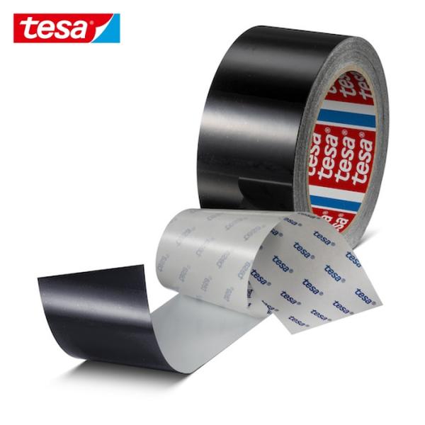 特長●耐久性、耐摩耗性に優れ、テープ表面に傷や汚れがつきにくいです。用途●店舗、倉庫、オフィス、病院、学校、体育館などの区画ライン引き用に●停止位置の目印（ソーシャルディンスタンス）用に●フォークリフトなどが通過する通路のマーキング用に●避...