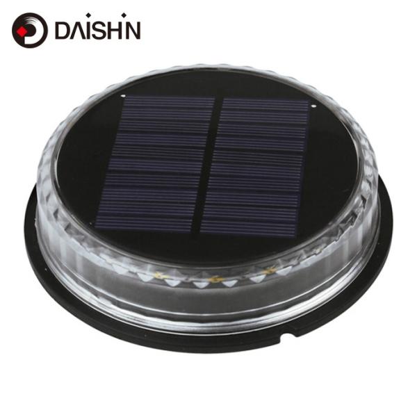 大進 ガーデンライト|特長:置いたり挿したり、簡単設置可能。 乗用車で踏んでも壊れないタフなボディです。