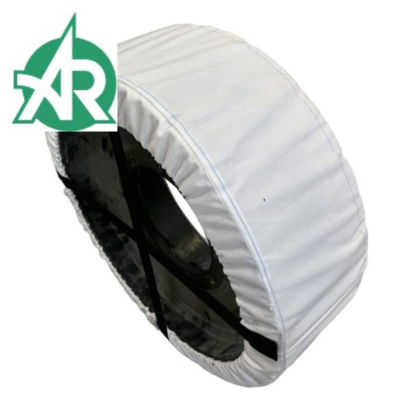 アラオ タイヤカバー|特長:リフトアップなしで装着可能です。 床面を汚さず、タイヤ跡を残しません。 十字ゴム付きで内側への巻き込みを防止します。