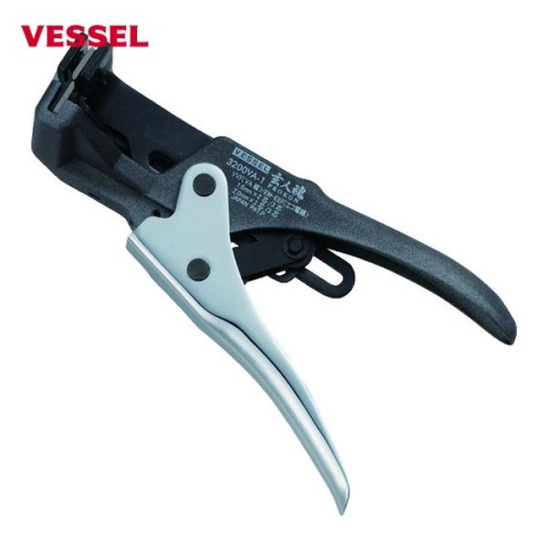 VESSEL ワイヤストリッパー|特長:エコ電線(EM・EEF)も軽い力できれいに剥ぎ取りできます。 切り込み深さを5段階で調整でき、さまざまなメーカーの被覆に対応します。 刃先は食い込み防止形状です。