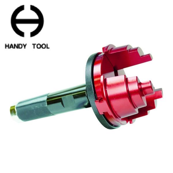 日平 ベアリングプーラー|特長:ピラミッド型&amp;チャック方式のためグリップを回すことでサイズが無段階で調整でき幅広いサイズに使用でき大変便利です。 セットしたパーツを保持できるので側面への打ち込み作業も簡単です。 本ツール1つあればア...