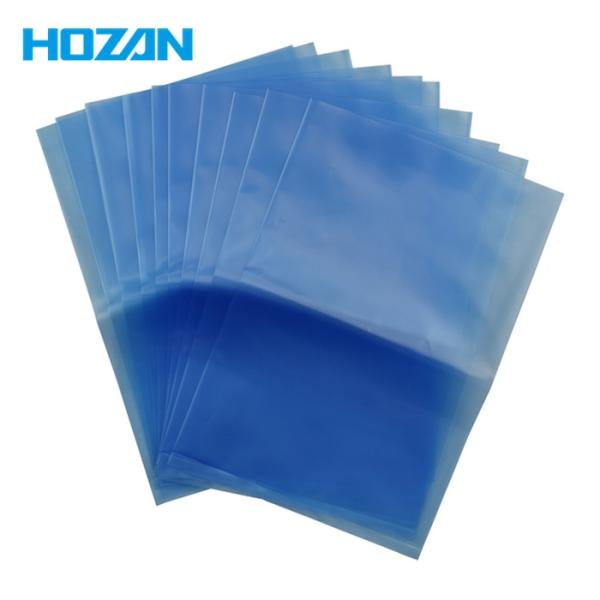 HOZAN 静電気対策袋|特長:界面活性剤不使用でブリードアウトによる内容物への移行汚染の心配がほとんどありません。 色はクリアブルーで中身が見えます。