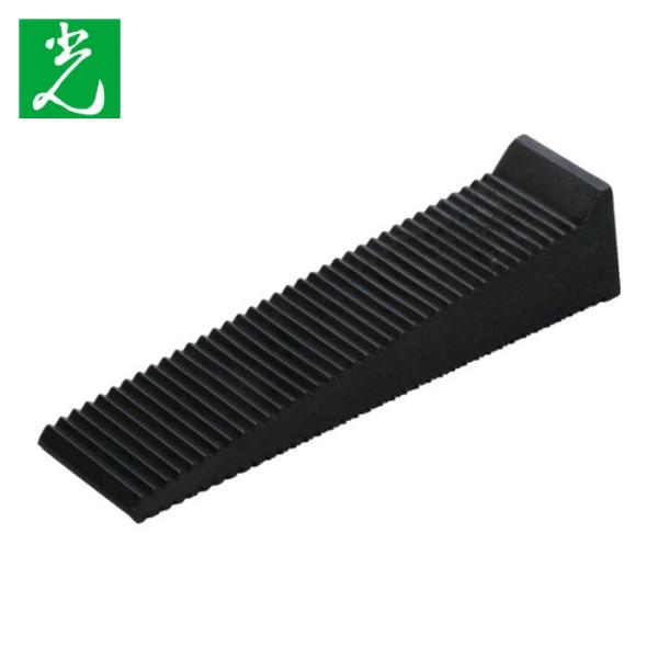 特長●強力ネオジム磁石で、固定力が強いです。●ドアを好きな場所で固定できます。用途●ドアの固定に。●室内の換気・荷物の運搬時・扉の常時開閉補助に。