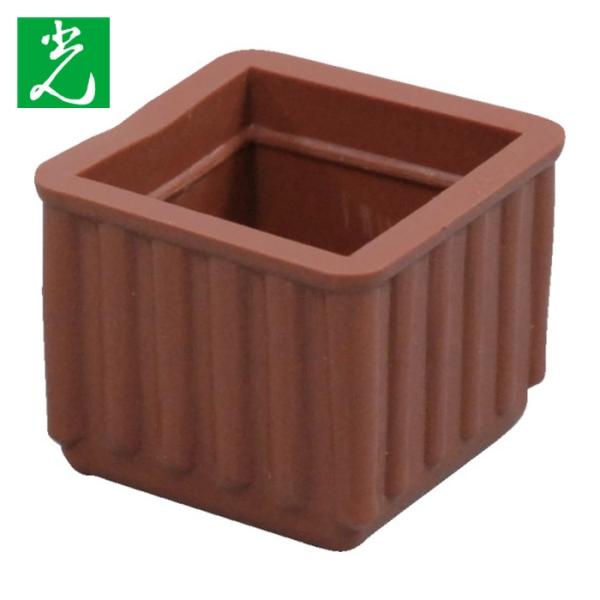 光 イス用クッション|特長:エラストマー樹脂を使用しているので耐久性に優れ、色落ちしにくく、長時間の使用にも耐えられます。