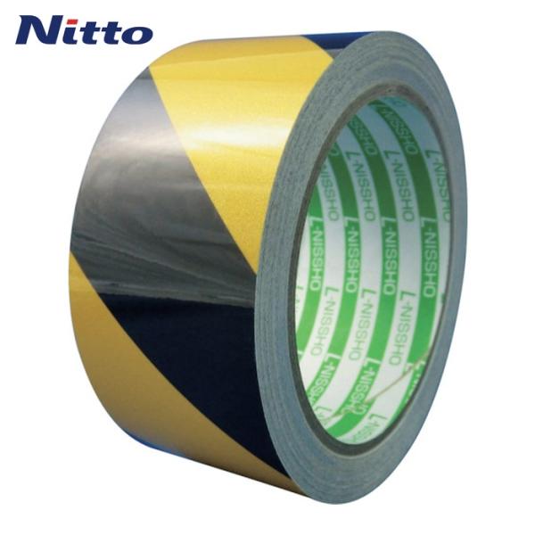 日東エルマテ 反射テープ|特長:投射された光を確実・正確に再帰反射します。 基材に反射用ガラスビーズが均一に封入されています。