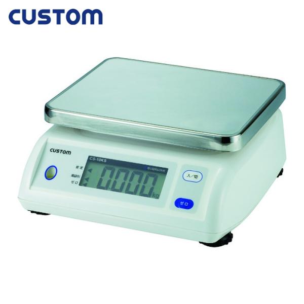CUSTOM 防じん・防水型デジタルはかり|特長:ステンレス皿付のスケールです。 水平調整可能なスクリュー式足部です。 防水はかりCS・10KSに別売りのステンレス皿をプラス。