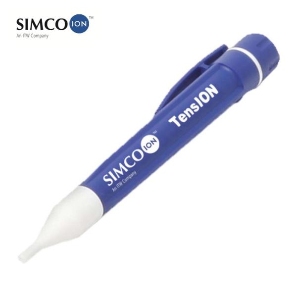 SIMCO 静電気測定器|特長:イオナイザーの除電電極に接触することなく簡単で安全に動作確認することができます。 除電電極に高電圧が印加されているとチェッカーの先端が赤く点灯してお知らせします。 ACタイプ、DCタイプ共にご使用頂けます。