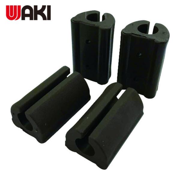WAKI 家具用キャップ|特長:オフィス、店舗などのタイル床におすすめのイス足カバーです。 底面部がポリエチレン製なので、タイル床におすすめです。 よく動かすイスやすべりにくいイスに最適です。