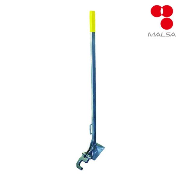 MALSA 単管オプション|特長:地面に打込んだパイプや杭を簡単に抜くことができて作業負担を軽減します。 1人の力で楽に抜くことができます。 手・肩・腰への負担が少ないです。