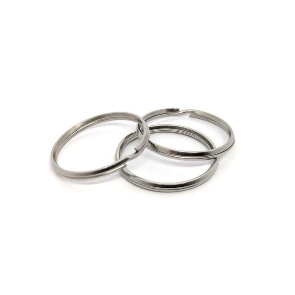 【仕様】●品名：SKR32●A(mm)：32●線径(mm)：2.3●参考使用荷重(kg)：4.0●破断荷重(kg)：15.0●SKR-32×3個入●ステンレスキーリング32mm【型番】P-220　/　P220【商品コード】1270852※お...