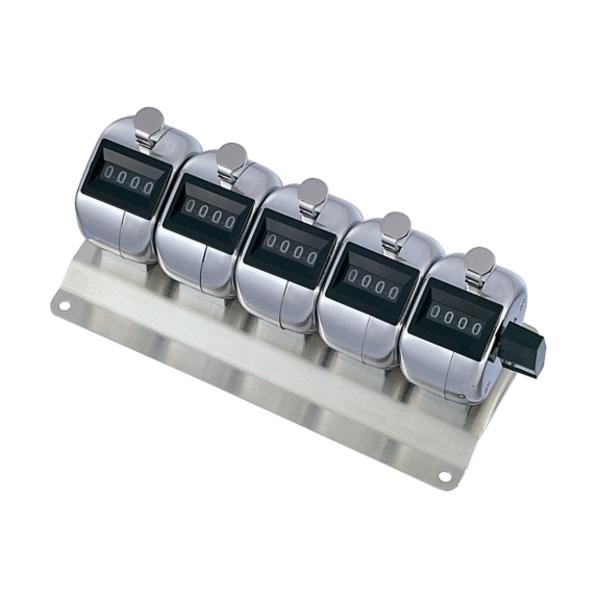 【仕様】●桁数：4桁※取り付けビスは付いておりません。※台座は取り外しできません。●幅(mm)：151●奥(mm)：71●高(mm)：67●ナンバーリング●数取器●ロングセラー●種別：５連【型番】KT-500　/　KT500【商品コード】1...