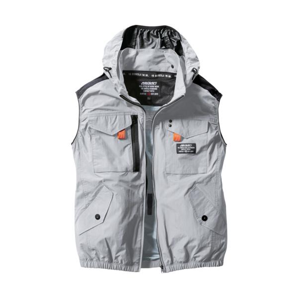 【仕様】●色：アッシュグレー●サイズ：XL●着丈(cm)：70●胸囲(cm)：124●肩幅(cm)：49●袖丈タイプ：袖なし●冷却ファン有無：なし●保冷剤用ポケット有無：あり●脱着可能な大型フード●背ヨークに保冷剤収納ポケットを装備【型番】...