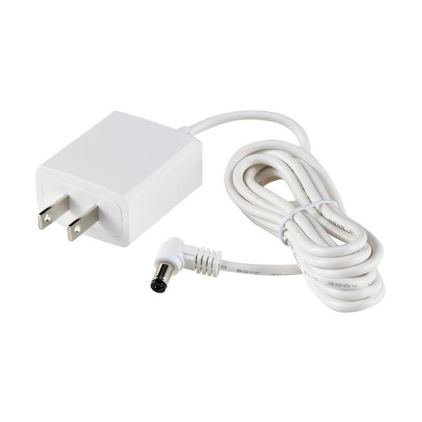 【仕様】●幅(mm)：39.5●奥行(mm)：23●高さ(mm)：47.5●定格入力：AC100V〜240V　50/60Hz●定格出力：DC4.5V/1000mA●コード長：約1.8m●適合プラグ：外径Φ5.5mm、内径Φ2.1mm●極性：...