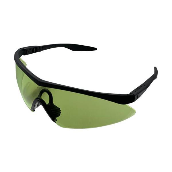 【仕様】●レンズ色：グリーン●テンプル色：ブラック●フレーム色：ブラック●幅(mm)：154●高さ(mm)：55●長さ(mm)：164●遮光度：#1.4●適合規格：ANSI●コーティング：ハード●防傷加工：○●UVカット：○●角度調整：○●...