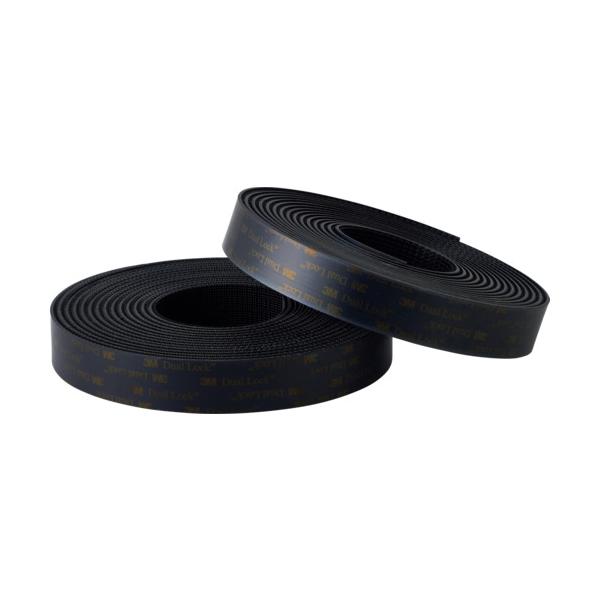 【仕様】●色：黒●幅(mm)：25.4●長さ(m)：5●厚さ(mm)：3.5●引張せん断強度(N/［［ＣＭ２］］)：25●強粘着両面テープつき【型番】MP3551CF/52CF　/　MP3551CF52CF【商品コード】6610521※お問...