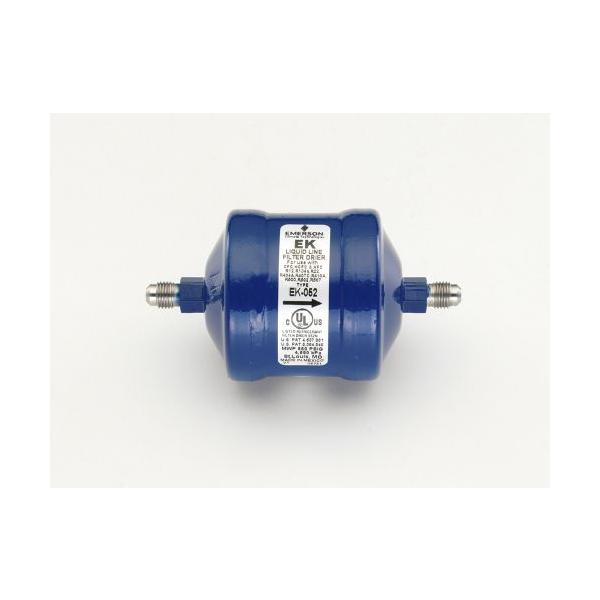 《仕様》●サイズ：1/4”(6.35)●全長：122mm●外径：67mm●最高使用圧力：4.68MPa●温度範囲：-45〜+65℃●対応冷媒：R22、R134a、R404A、R407C、R410A、R507A●フレアタイプ