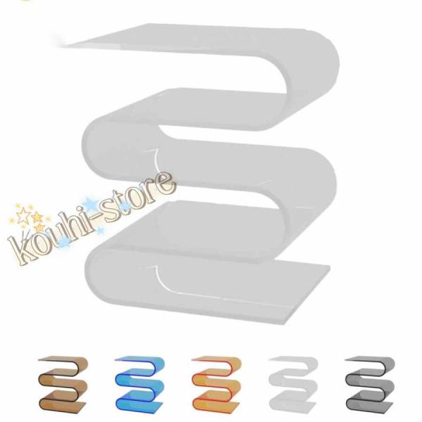 透明度の高いアクリル素材は、収納物の様子をはっきりと見ることができ、収納とディスプレイの機能を両立しています。よく読む雑誌、お気に入りのアロマディフューザー、収納ボックスなど、どれも空間のインテリアとして活躍します。厚みのあるアクリルパネル...