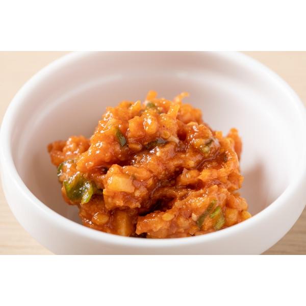 唐辛子を使った料理、味付けは韓国にルーツのある私たちにはお手の物。キムチの激戦区でもあり、韓国にルーツのある人たちが多く住む大阪生野には、数多くの韓国料理店や旨辛グルメの店もあり遠方から来られるお客さんもいてます。 食の街大阪で長い時間をか...