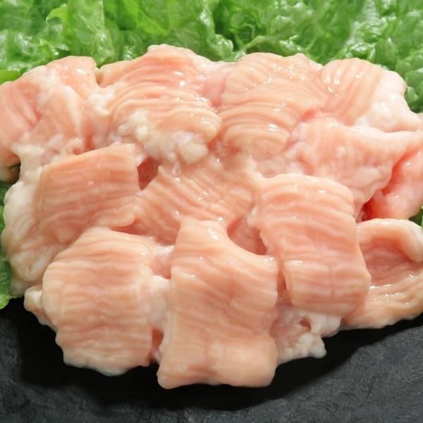 もつ鍋やその他お鍋にも良く合います。追加トッピングにどうぞ。【内容量】240g【原材料】鶏肉（原産国：アメリカ）【賞味期限】冷蔵3日、冷凍1ヶ月【お届け方法】冷凍【製造者】有限会社高麗食品〒544-0006大阪府大阪市生野区中川東２−２０−１３