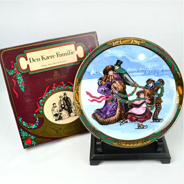 ■ブランドロイヤルコペンハーゲン / Royal Copenhagen■商品名イヤープレート クリスマス イン デンマーク （1993年）■商品ランクSAランク(使用感はほとんど見受けられないが、僅かな傷や汚れ等がある商品)■商品状態ゴール...