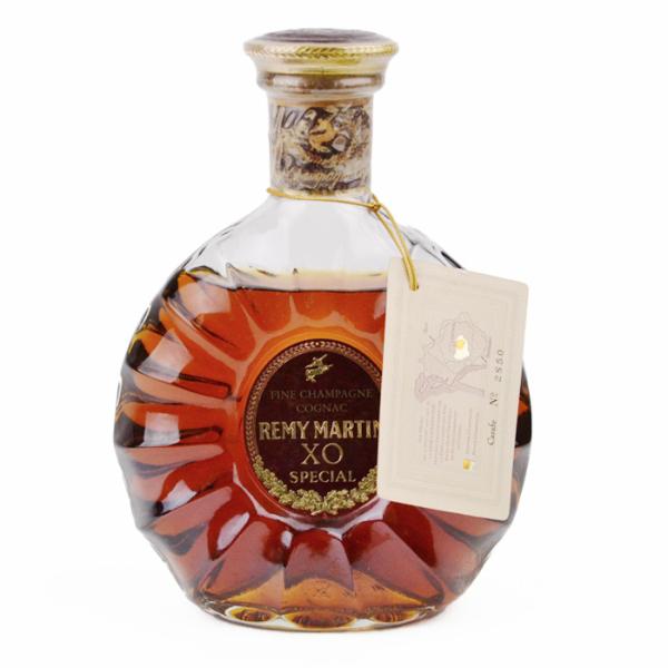 ※こちらは【兵庫県内配送限定】の商品です。兵庫県以外への発送はできかねます。予めご了承ください。■商品名　レミーマルタン XO スペシャル■産地　フランス■製造者　レミーマルタン■アルコール度数　40％■内容量　700ml■商品状態　キャッ...