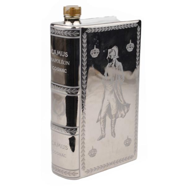 ■商品名　CAMUS NAPOLEON COGNAC BOOK カミュ ナポレオン コニャック■産地　フランス■製造者　カミュ■アルコール度数　40％■内容量　700ml■商品状態　全体に傷、擦れ、汚れあり■付属品　なし