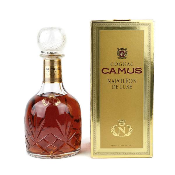 ※こちらは【兵庫県内配送限定】の商品です。兵庫県以外への発送はできかねます。予めご了承ください。■商品名　カミュ ナポレオン エクストラ ラ・グランマルキ■産地　フランス■製造者　カミュ■アルコール度数　度数記載なし■内容量　700ml■付...