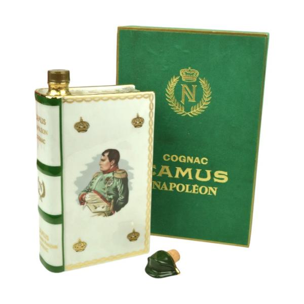 ■商品名　CAMUS NAPOLEON COGNAC BOOK /　カミュ ナポレオン コニャック ブック 替え栓付き■産地　フランス■製造者　カミュ■アルコール度数　40％■内容量　700ml■商品状態　多少の傷、擦れ、汚れあり■付属品　...