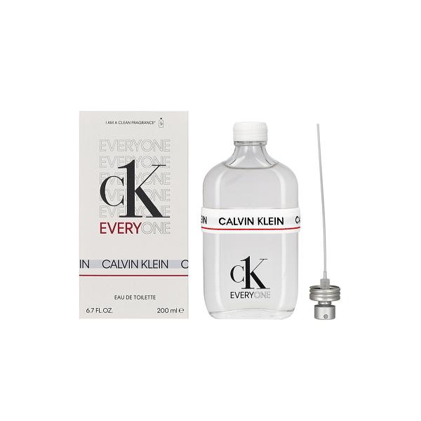 商品説明：「シーケー エブリワン」は、あらゆる世代に贈る大胆で新しいフレグランス。 クリーンな瑞々しさとスイートなセンシュアリティ、挑発的なエッジを併せ持つパーフェクトな香り。オーガニックオレンジオイルが刺激的な高揚感をもたらすシトラスノー...