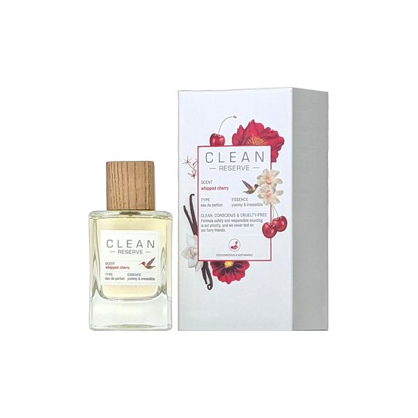 商品説明：美味しくて魅力的。トップにチェリーが広がり、アーモンドブロッサムで魅了し、バニラクリームで満たします。ラストはシダーウッドで仕上げました。 魅惑的に甘く、心地よく落ち着いた香り。 ワイルドチェリー、パイナップル、ココナッツウォータ...