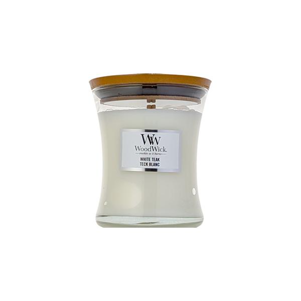 商品説明：火を灯すと暖炉のように”パチパチ”と音がなるアメリカ生まれのキャンドルです。 パチパチと心地よい音を奏でるキャンドル。音と香りのハーモニーををお楽しみください。  ジャーキャンドル 芯が自然木でできており、燃やすとたき火や暖炉のよ...