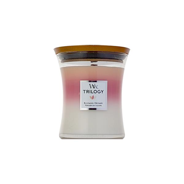 商品説明：トリロジー ジャーキャンドル 3層のカラーグラデーションが美しいトリロジー。層ごとに香りの異なるプレミアムフレグランスを配合。WoodWickのパチパチ音だけでなく、溶けていく色と香りの変化を楽しめるアロマキャンドルです。  香り...