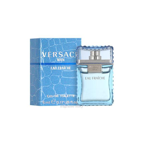 香調：アロマティック・ウッディ　香りは、独立感が強く泡立つようなパーソナリティを持つカランボラから始まり、それはすぐにトラディショナルなホワイトレモンやローズウッドの優雅さとコントラストをなします。その後、シダーリーフの鮮やかな個性が立ちの...