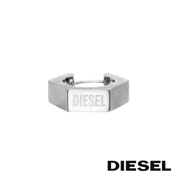 ブランド：DIESEL（ディーゼル）型番：DX1345040素材：ステンレススチール■カラーシルバー■デザイン・サイズフープ型ピアスサイズ：直径 約1.3×1.45cm幅 約0.4cm※BOXは予告なくデザイン変更される可能性ございます。※...