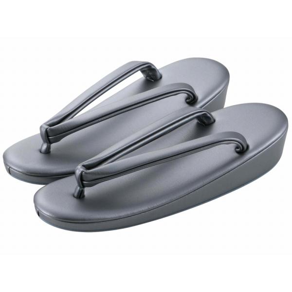 商品情報新品お洒落用の合皮草履です底面には滑り止めが付いていますシンプルなデザインなので、用途多様！合皮なのでお手入れも簡単です。 素材合皮他 サイズLサイズ草履全長 約24.5cm かかとの高さ 約4.5cm ご注意お色に関してはお使いの...