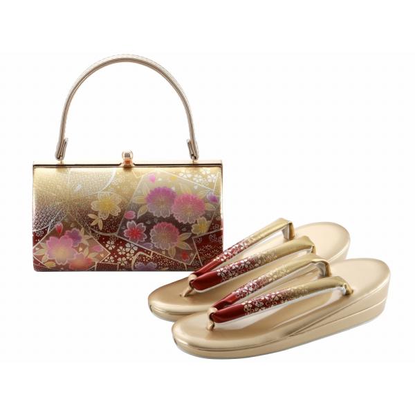 商品情報新品　箱入り草履バッグセットですぼかしと桜柄がお洒落なデザインです。内側にはミニポケットが付いています。 素材合皮ほか サイズバッグ横：約21cm　高さ：約11.5cm（持ち手含まず）巾：約12cm草履　フリーサイズ全長：約24.0...