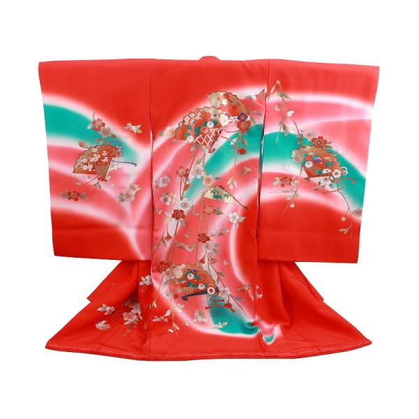 商品情報新品着物と長襦袢の2点セットですお仕立て上がり、赤ちゃんのお宮詣りの着物です届いてすぐお使いいただけます※袖に丸みを付けたり、紐の位置をずらす、肩と腰の縫い上げすることで3才の七五三にも着ていただけます※訳内容：小さな汚れがあります...