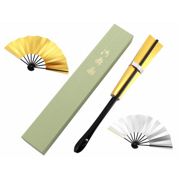 商品情報新品　箱あり踊り用 舞扇片面金・片面銀のリバーシブルになっております。 素材和紙・黒竹他 サイズ柄の長さ：約28.5cm広げた時： 約51cm ご注意お色に関してはお使いのパソコンのモニターのカラーバランスなどにより若干実物と異なっ...