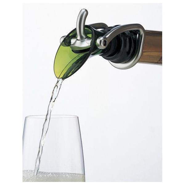 ＜商品説明＞小さなスティックを動かすだけで開閉できるので、注いだらすぐにフタを。こまめに栓をすることで、シャンパンの気抜けが防げ、泡持ちも良くなります。スマートにシャンパンをサーブしてください。＜商品詳細＞■サイズ：43×39×74mm■発...