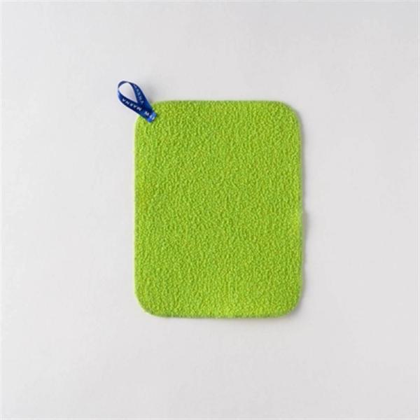 マーナ これは使えるシリーズ　水垢とりダスター W193 グリーン・水だけで湯垢汚れがすっきり落ちるクロスタイプのダスター・ハード樹脂加工が汚れをしっかりキャッチ。いろいろな形にフィットして細かいところも洗いやすい。